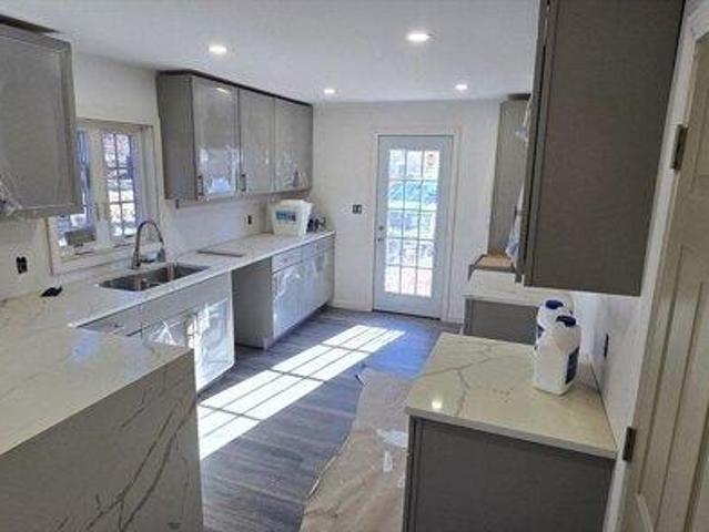 3 bedroom, Sutton MA 01590 LS102724848