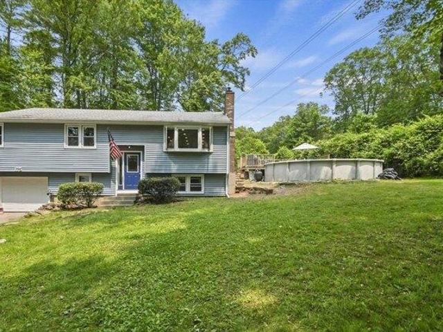 3 bedroom, Sutton MA 01590 LS102728269