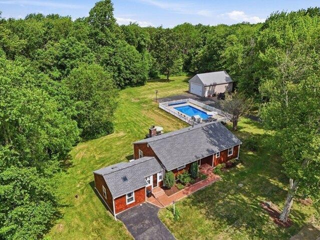 3 bedroom, Sutton MA 01590 104077934