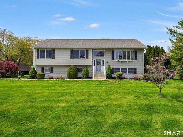 3 bedroom, Suffield CT 06078 101896297