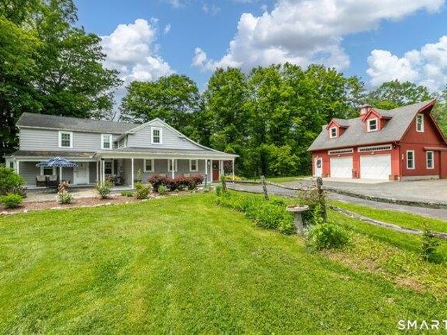 3 bedroom, Suffield CT 06078 103070101