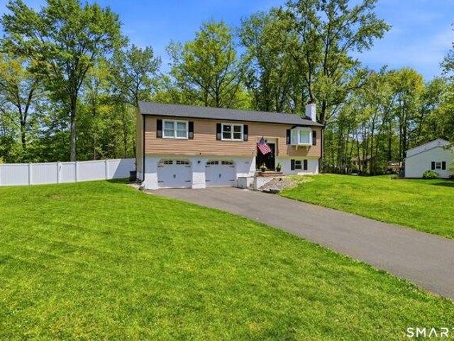 3 bedroom, Suffield CT 06078 103625771