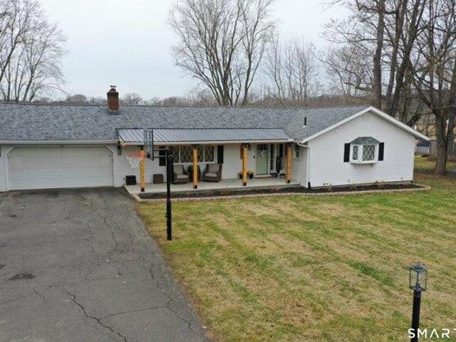3 bedroom, Suffield CT 06078 LS101577569