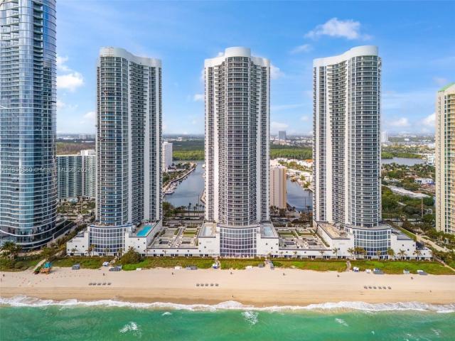 3 bedroom, Sunny Isles Beach FL FL 33160 86786799