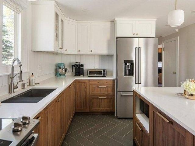 3 bedroom, Swampscott MA 01907 102446995