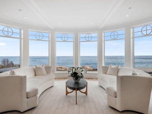 3 bedroom, Swampscott MA 01907 104232558