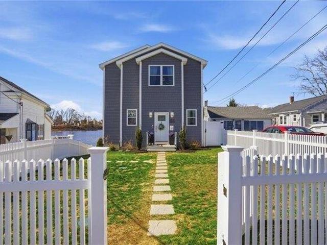 3 bedroom, Swansea MA 02777 LS101659945