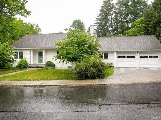 3 bedroom, Poughkeepsie NY 12601 103622097