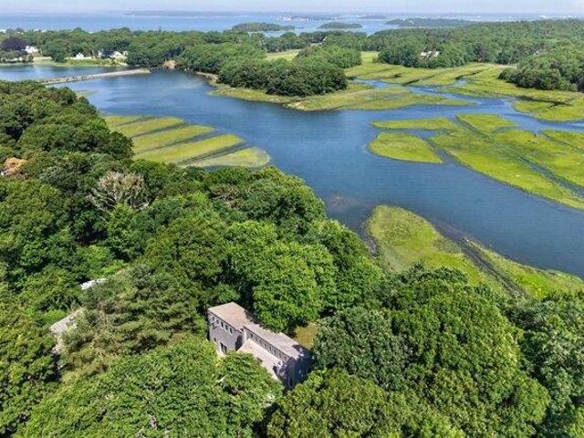 3 bedroom, Pocasset MA 02559 103852792