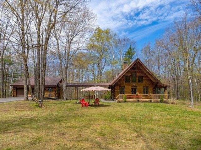 3 bedroom, Poland ME 04274 LS102708244