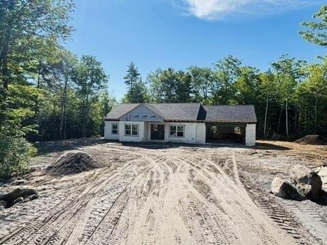 3 bedroom, Poland ME 04274 104114099