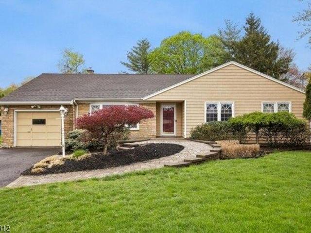 3 bedroom, Pompton Lakes NJ 07442 104809006