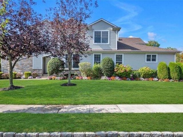 3 bedroom, Port Washington NY 11050 101780415