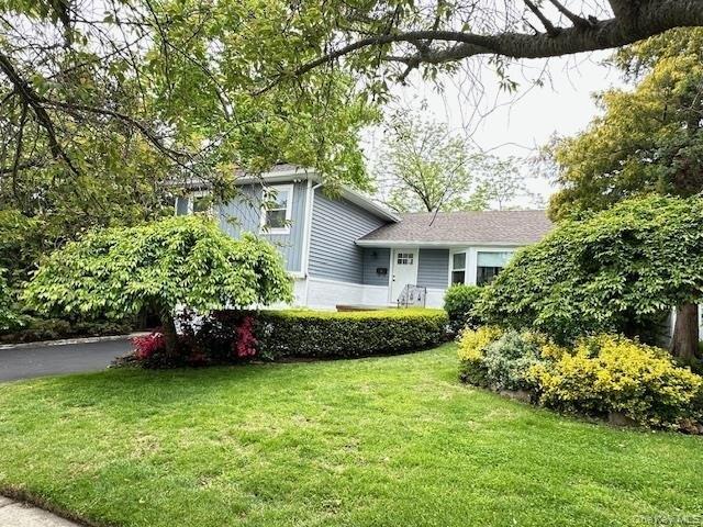 3 bedroom, Port Washington NY 11050 102280618