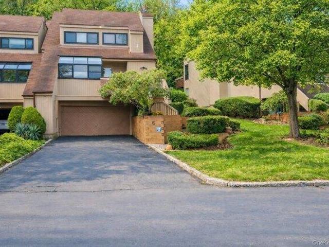 3 bedroom, Port Washington NY 11050 102280876