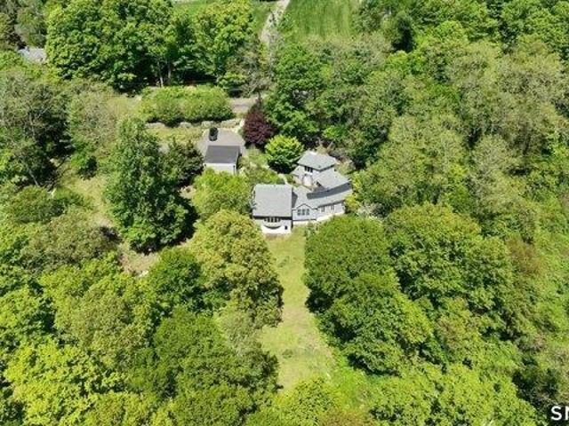 3 bedroom, Portland CT 06480 102530911