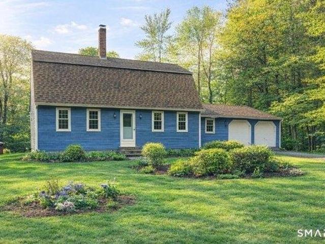 3 bedroom, Portland CT 06480 LS102478296