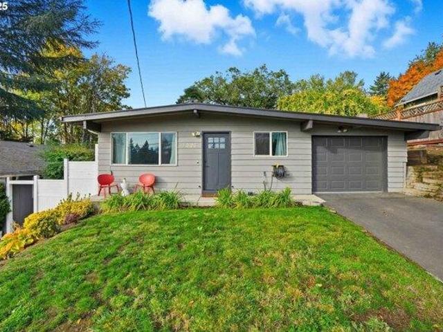 3 bedroom, Portland OR 97219 LS96971180