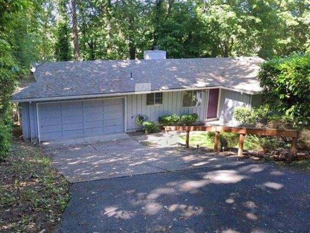 3 bedroom, Portland OR 97219 LS96974746