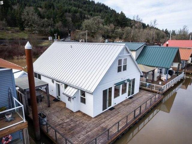 3 bedroom, Portland OR 97231 90725999