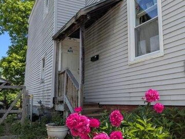 3 bedroom, Portland ME 04101 104076251