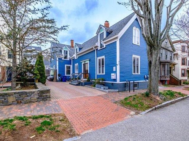 3 bedroom, Portland ME 04102 LS102154575
