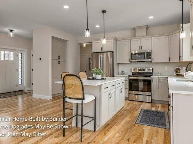 3 bedroom, Portsmouth NH 03801 105094618