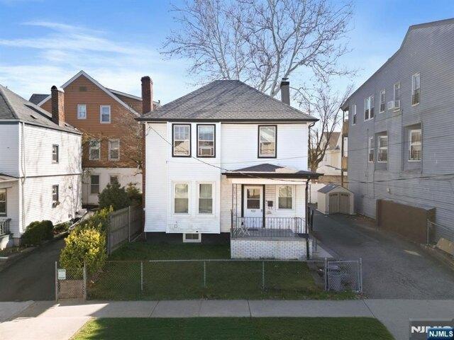 3 bedroom, Paterson NJ 07504 LS102214659