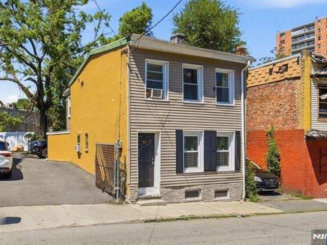 3 bedroom, Paterson NJ 07522 104446150