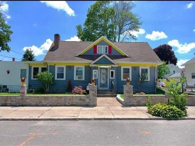 3 bedroom, Pawtucket RI 02860 105142421