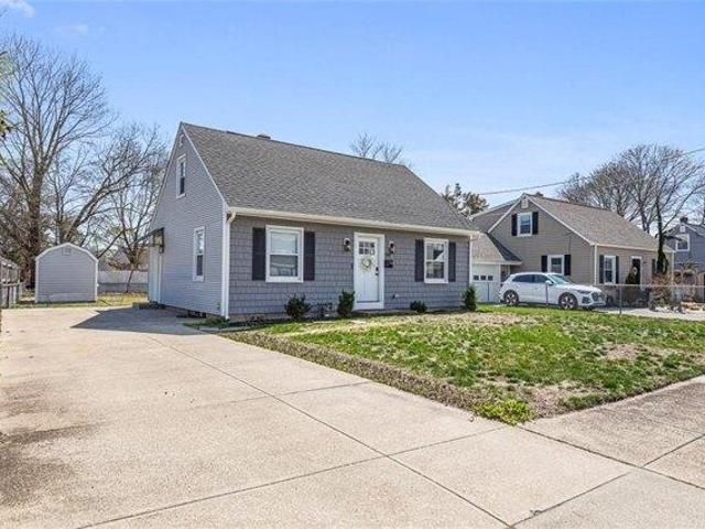 3 bedroom, Pawtucket RI 02861 102090394