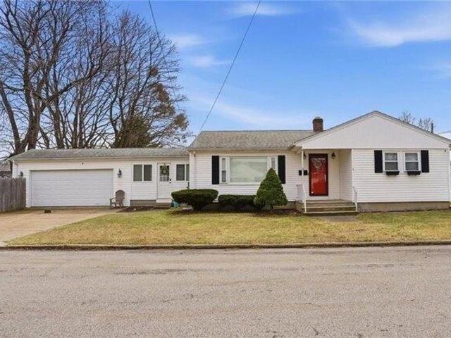 3 bedroom, Pawtucket RI 02861 102372668