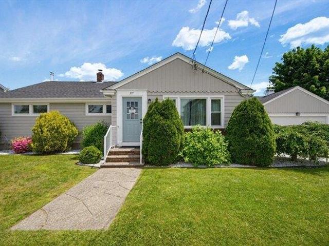 3 bedroom, Pawtucket RI 02861 103889720