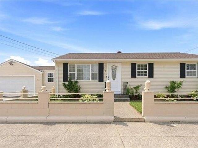 3 bedroom, Pawtucket RI 02861 104407160