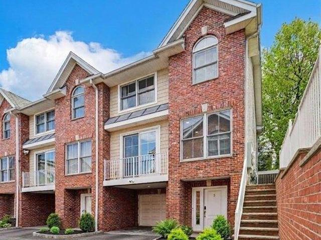3 bedroom, Palisades Park NJ 07650 LS101857639