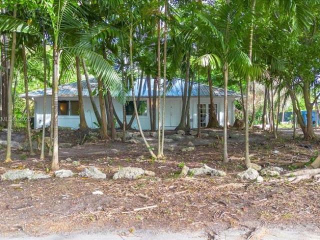 3 bedroom, Palmetto Bay Fl FL 33157 102396887