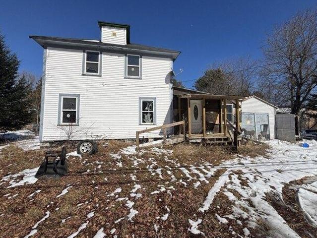3 bedroom, Palmyra ME 04965 102727413