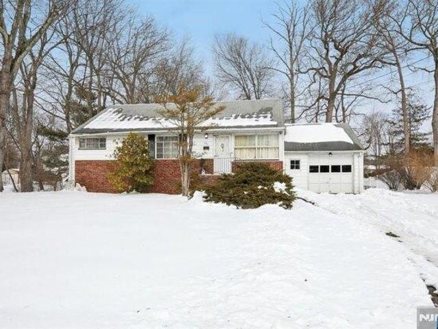 3 bedroom, Paramus NJ 07652 102026745