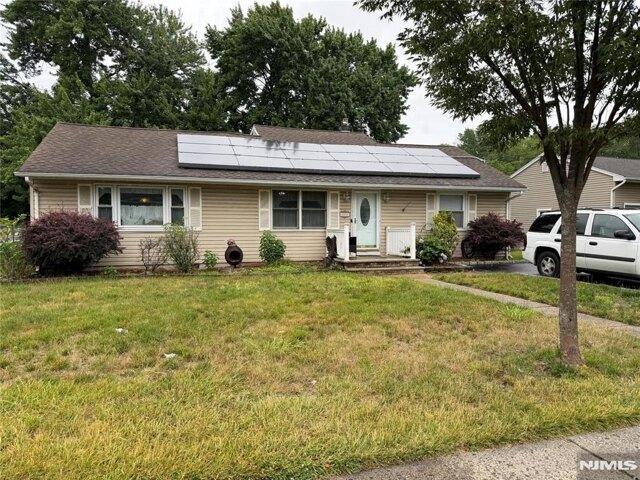 3 bedroom, Paramus NJ 07652 104836102