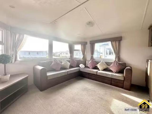 3 bedroom park home for rent in 1 Seaview Road, St Osyth, Esin.