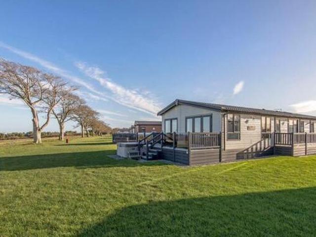3 Bedroom Park Home For Sale In Cameron, St Andrews