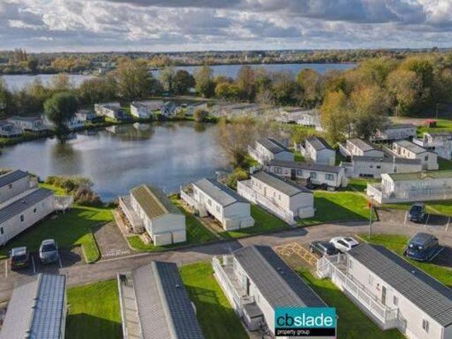 3 Bedroom Park Home For Sale In Cotswold Hoburne