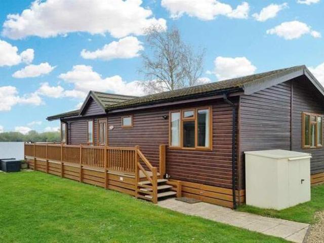3 Bedroom Park Home For Sale In Gibson Approach
