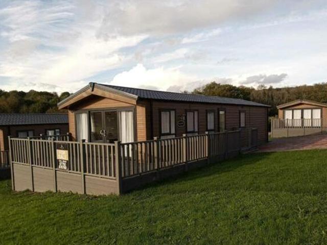 3 Bedroom Park Home For Sale In Swallow Lakes