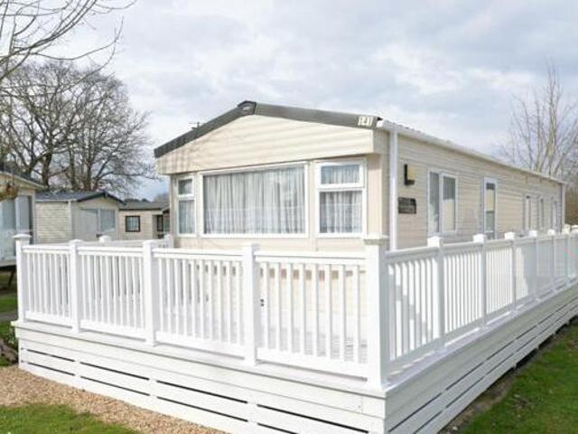 3 Bedroom Park Home For Sale In Sway Road, New Milton