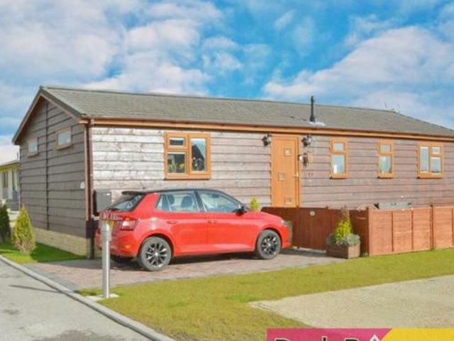 3 Bedroom Park Home For Sale In Ulleskelf