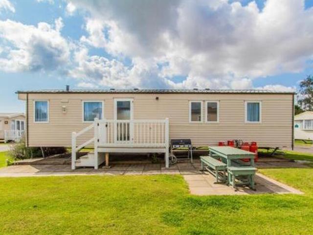 3 Bedroom Park Home For Sale In Warren Road