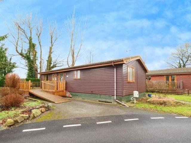 3 Bedroom Park Home For Sale In York