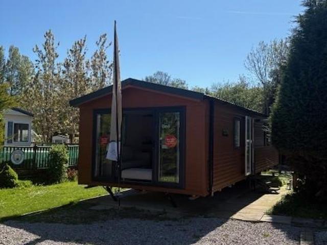 3 bedroom park home for sale
