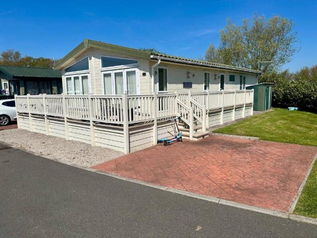 3 bedroom park home for sale